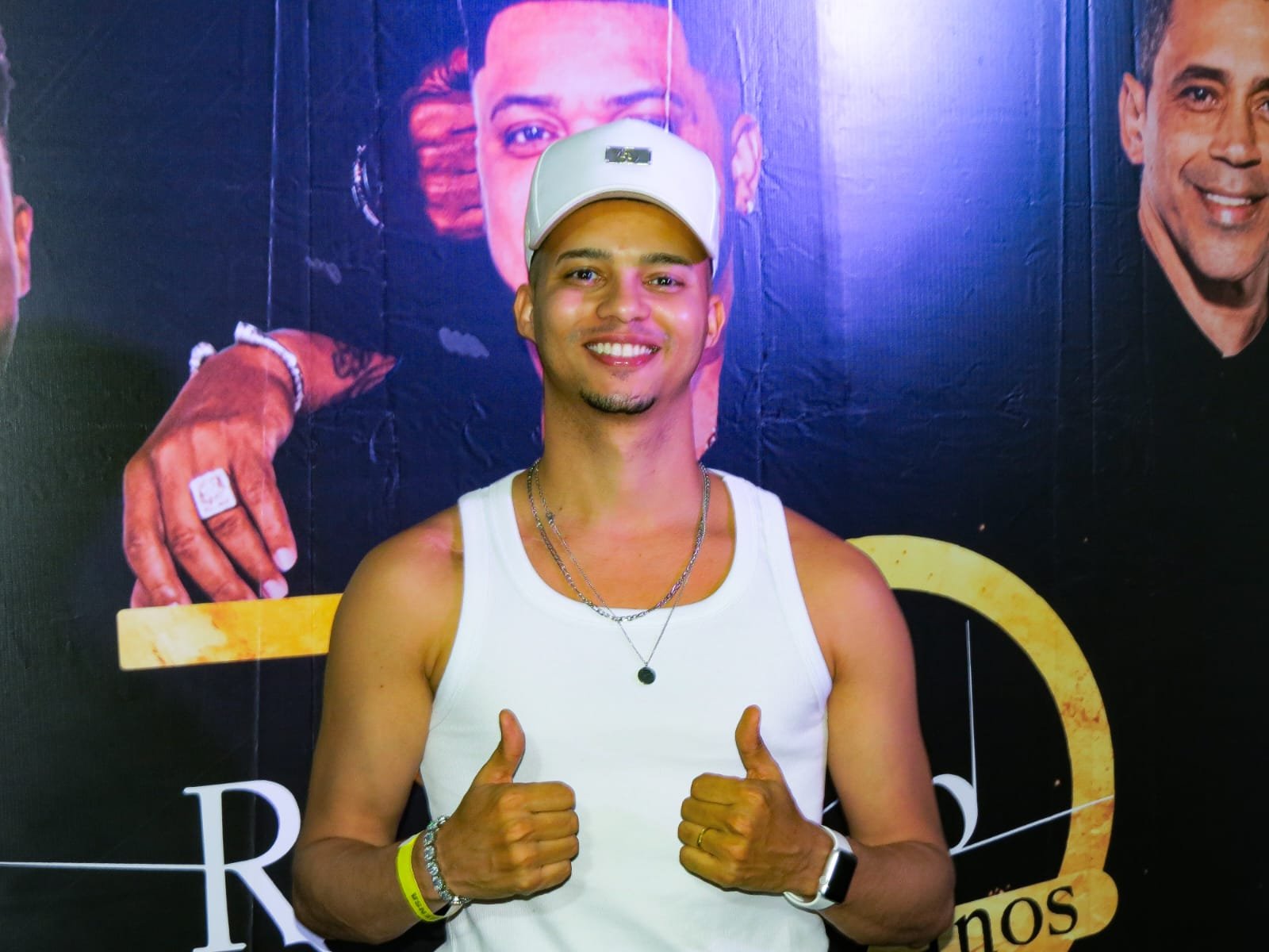 MC Jefinho prestigia gravação do DVD de 30 anos do Grupo Revelação no ...